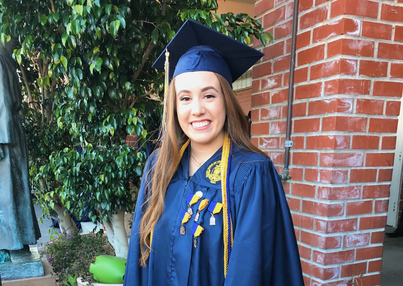 Graduation Anxiety: The Fear of What Lies Ahead – THE BULLETIN